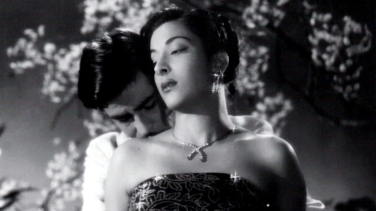 ‎Awaara (1951) directed by Raj Kapoor • Reviews, film + cast • Letterboxd